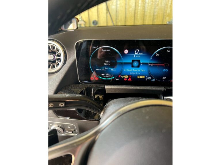 Mercedes EQA250 - CarPal